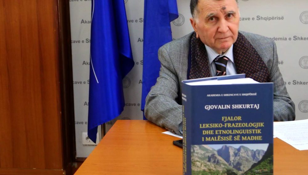 Vasel Gilaj: Biri i Kastratit, Akademik Gjovalin Shkurtaj, me fjalorin ...