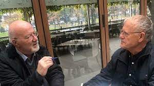 Flet per gazeten Nacional shkrimtari Neki LULAJ, nënkryetari i Lidhjes ...