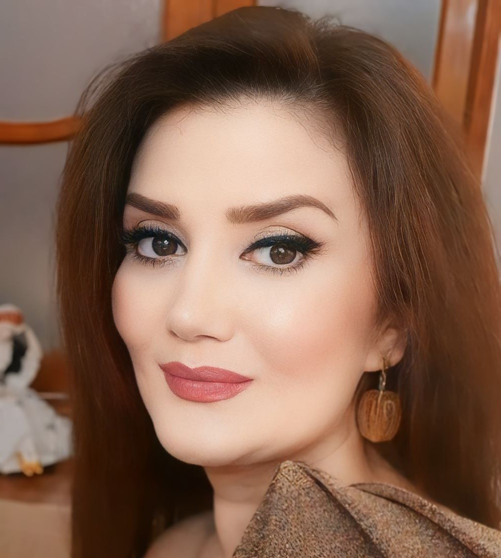 Flet për Nacional poetesha azerbajxhanase TARANA TURAN RAHIMLI, fituese ... Flet për Nacional poetesha azerbajxhanase TARANA TURAN RAHIMLI, fituese ...